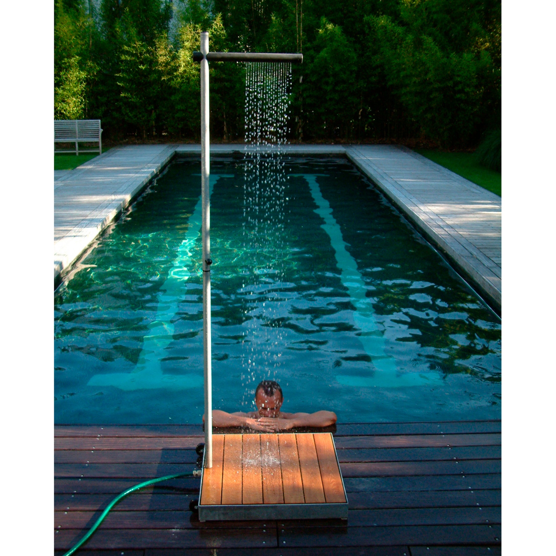 Cascade minimalistische Außendusche für Garten und Terrassen