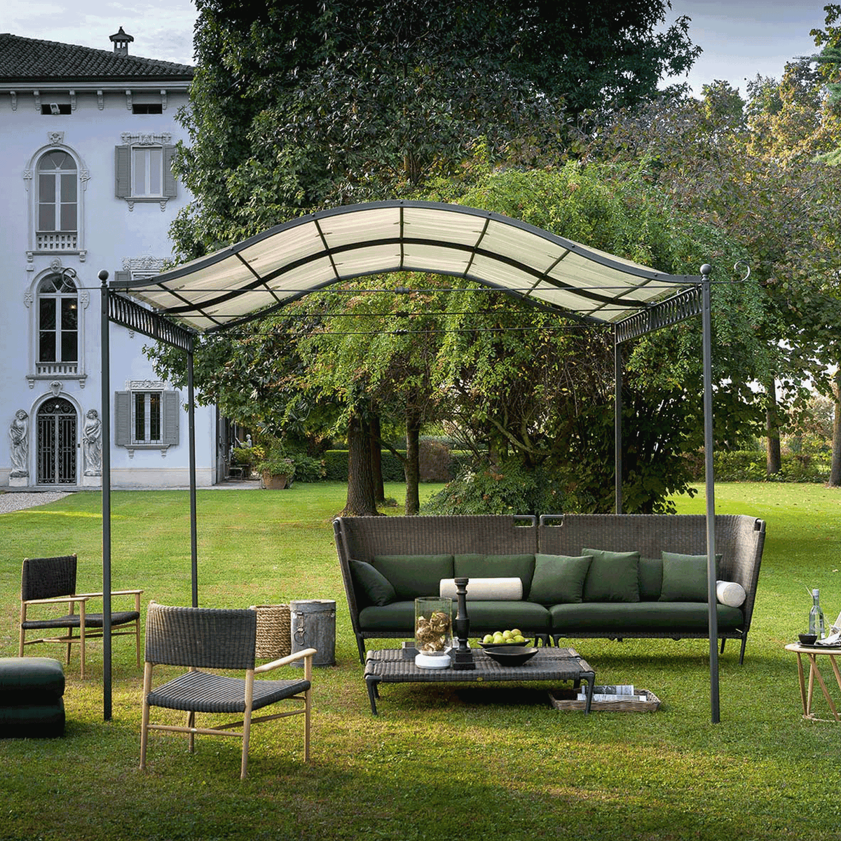 Unopiù Pergolen kaufen | Design Pergolen aus Italien | Garten-Stuhl